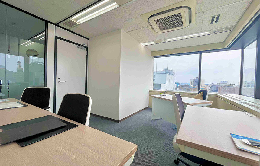 日本リージャスホールディングス株式会社 秋田駅前センター | BUSINESS SWITCH